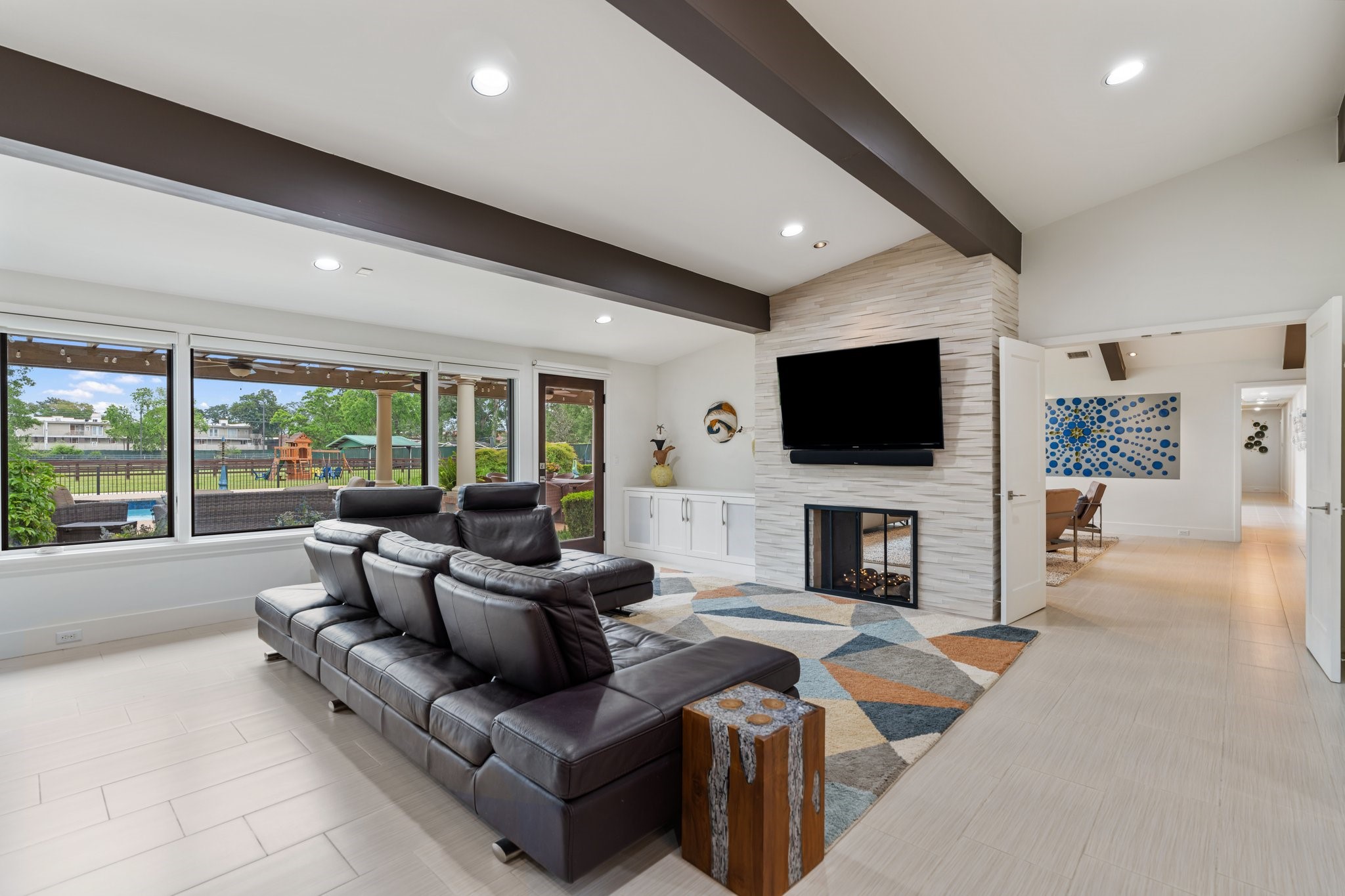 12 E Rivercrest Drive, Houston, TX 77042