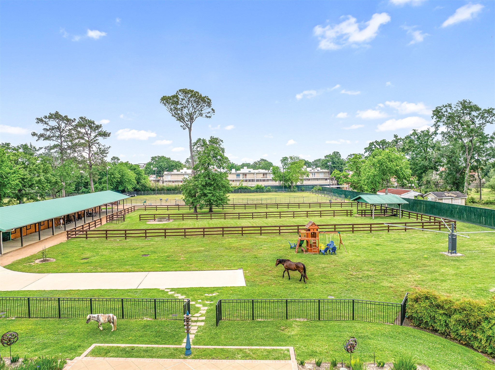 12 E Rivercrest Drive, Houston, TX 77042